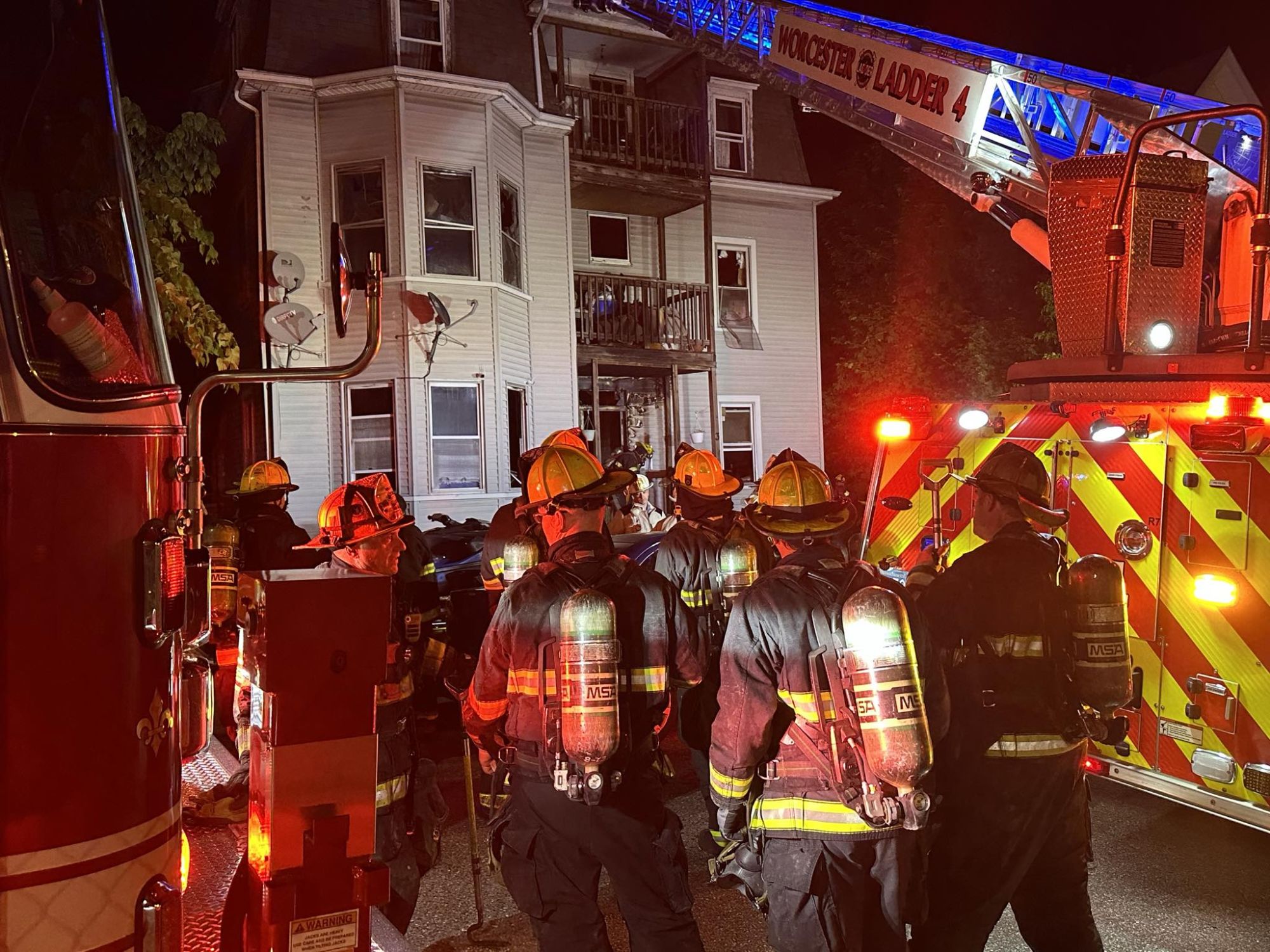 Worcester Firefighters Respond To Deadly Fire At 3 Hancock Street ...