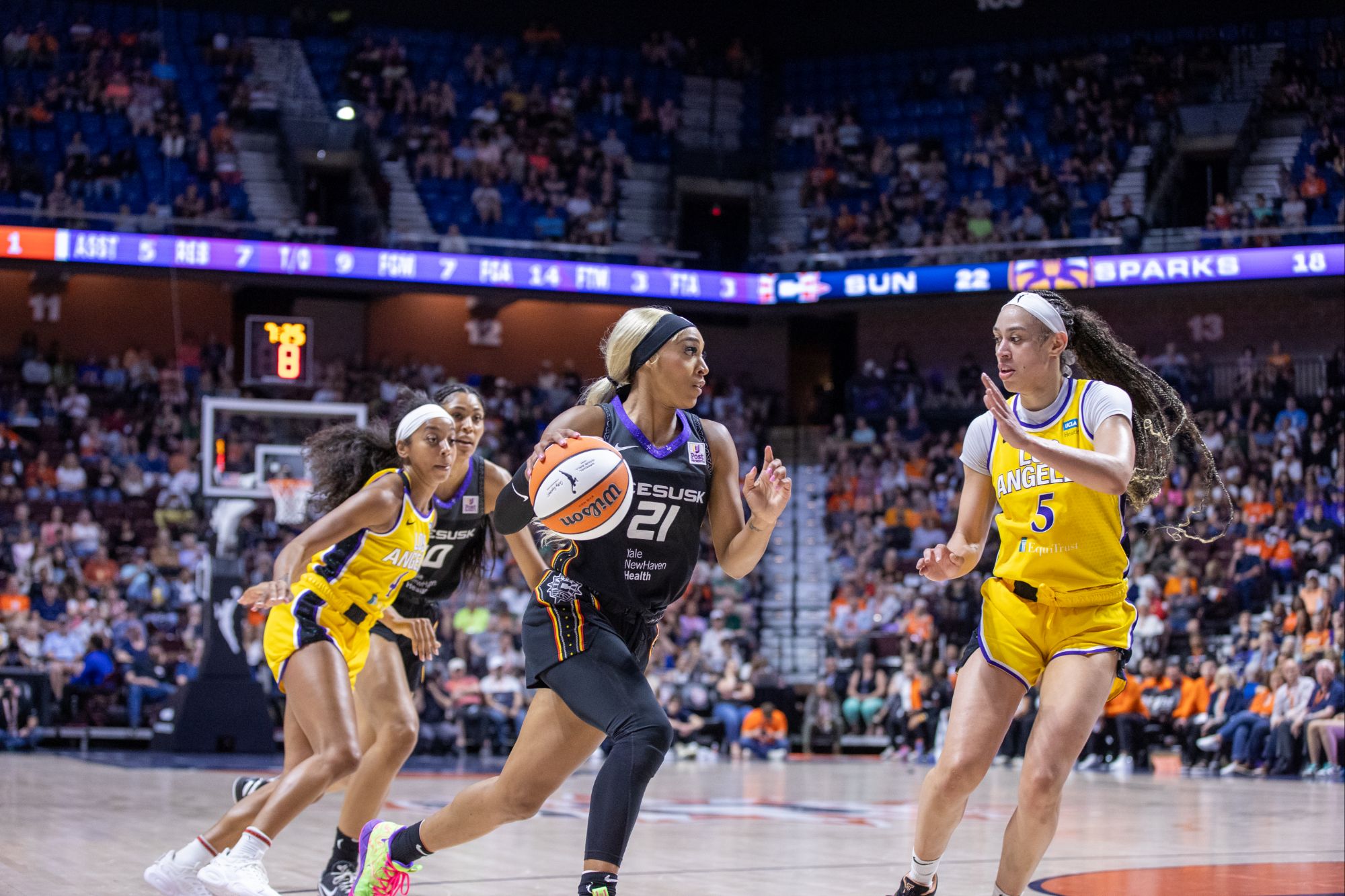 Connecticut Sun Shipping Up To Boston In A Matchup With Los Angeles ...